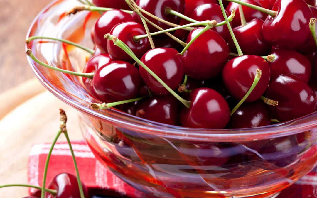 For a sweet juicy snack pick cherries! - Saving Dinner